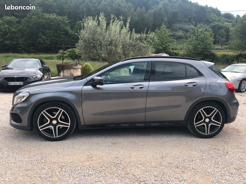 Mercedes GLA 220 D fascination AMG - Voitures
