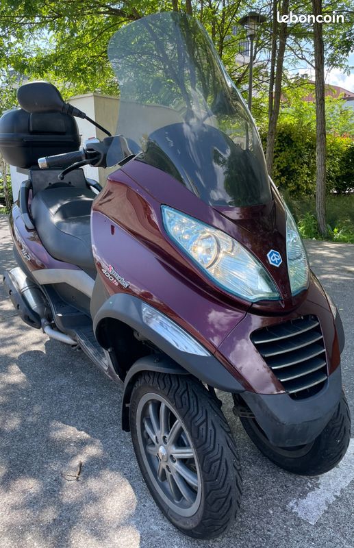 Piaggio mp3 400 - Motos