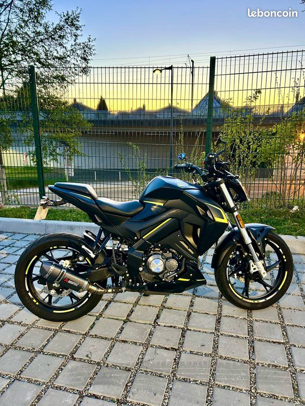 Keeway rkf 125 - Motos