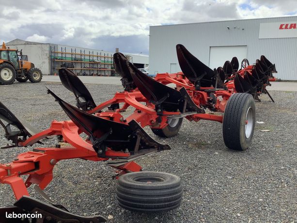 Charrue gregoire besson d'occasion - Matériel agricole - leboncoin