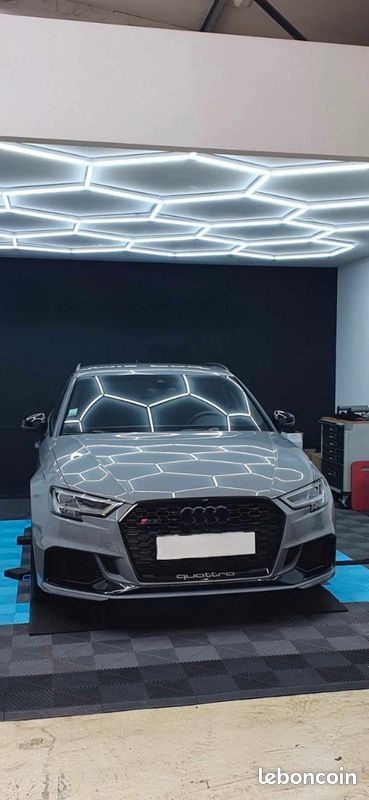Audi RS3 S-tronic Quattro 2019 - Voitures