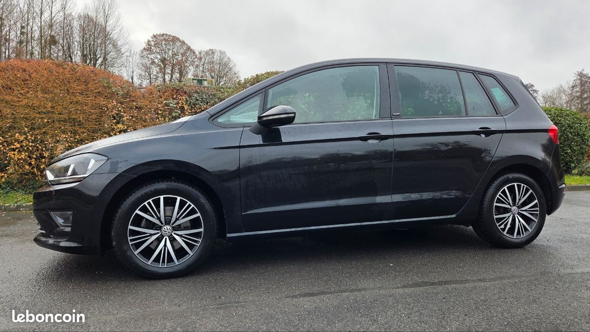 Volkswagen golf VII sportsvan. 1.4TSi dsg 7 - Voitures