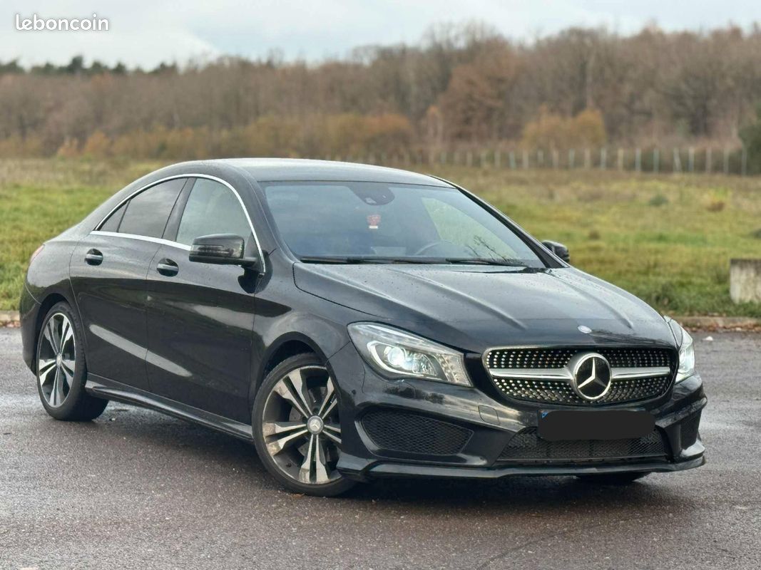 Mercedes CLA 220D 177CV PACK AMG - Voitures