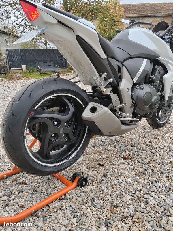 Honda Cb1000r 2008 - Motos