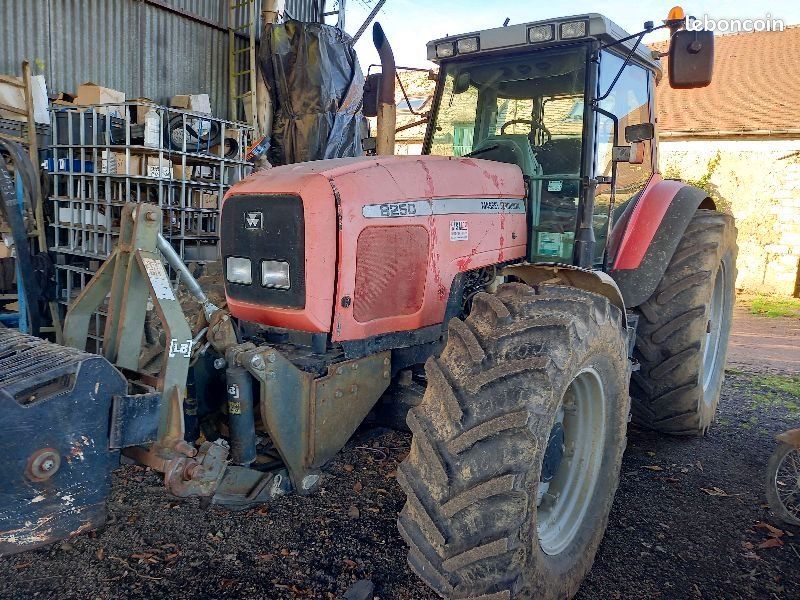 Massey Ferguson 8250 - Dynashift - Tracteurs