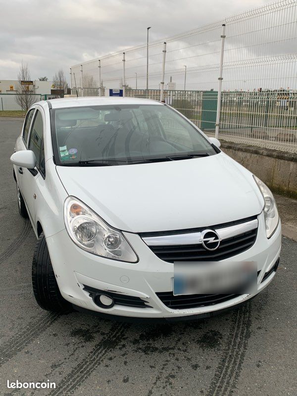 Opel Corsa au GPL - Voitures