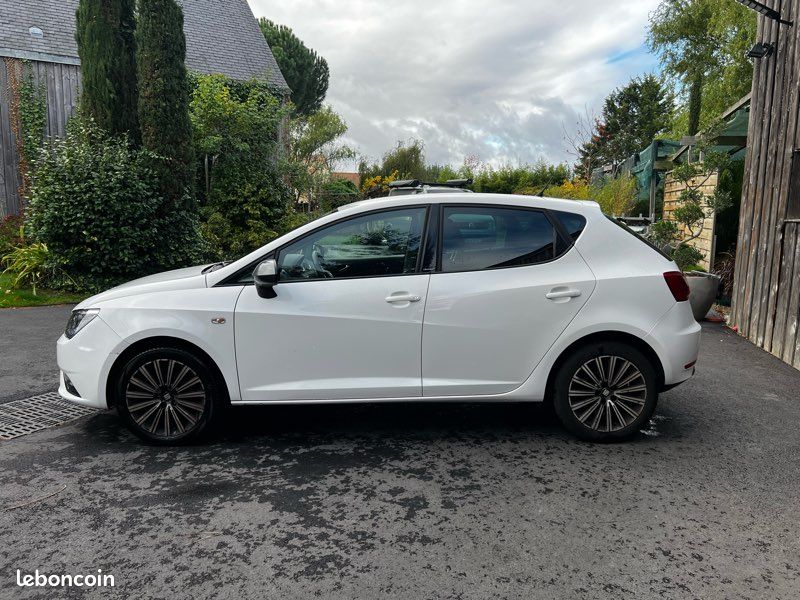 Seat ibiza Connect - Voitures
