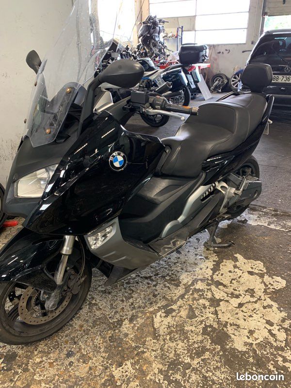Bmw c600 - Motos