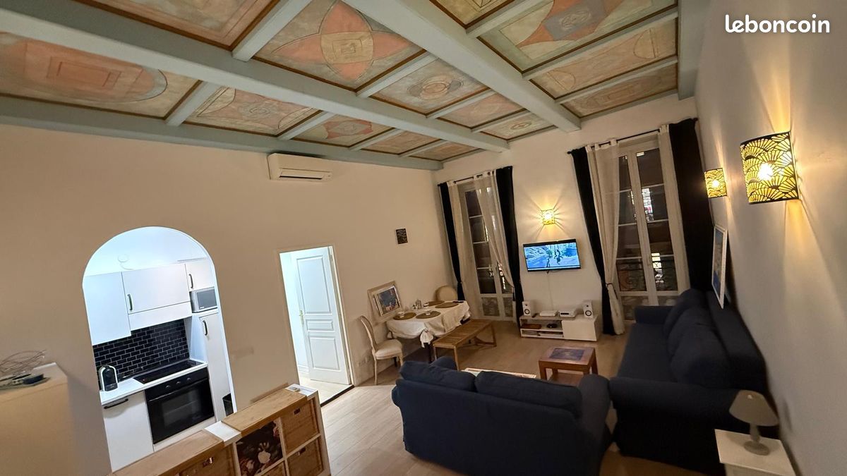 Magnifique 3 Pièces Place Massena - Locations