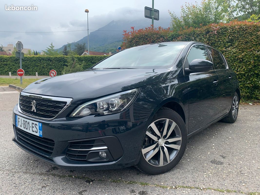 Peugeot 308 - 1.2 essence 110 Cv puretech - Voitures