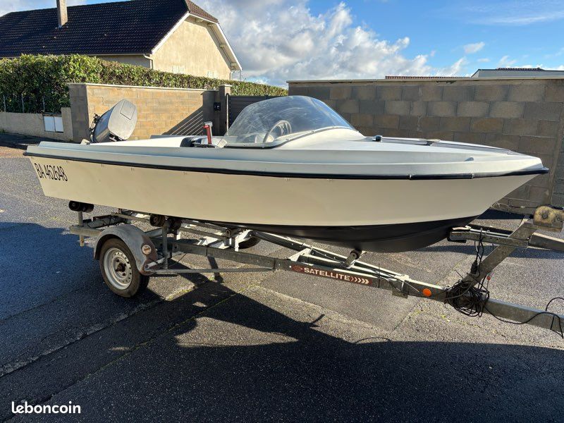 Bateau Neptune Camargue - Nautisme