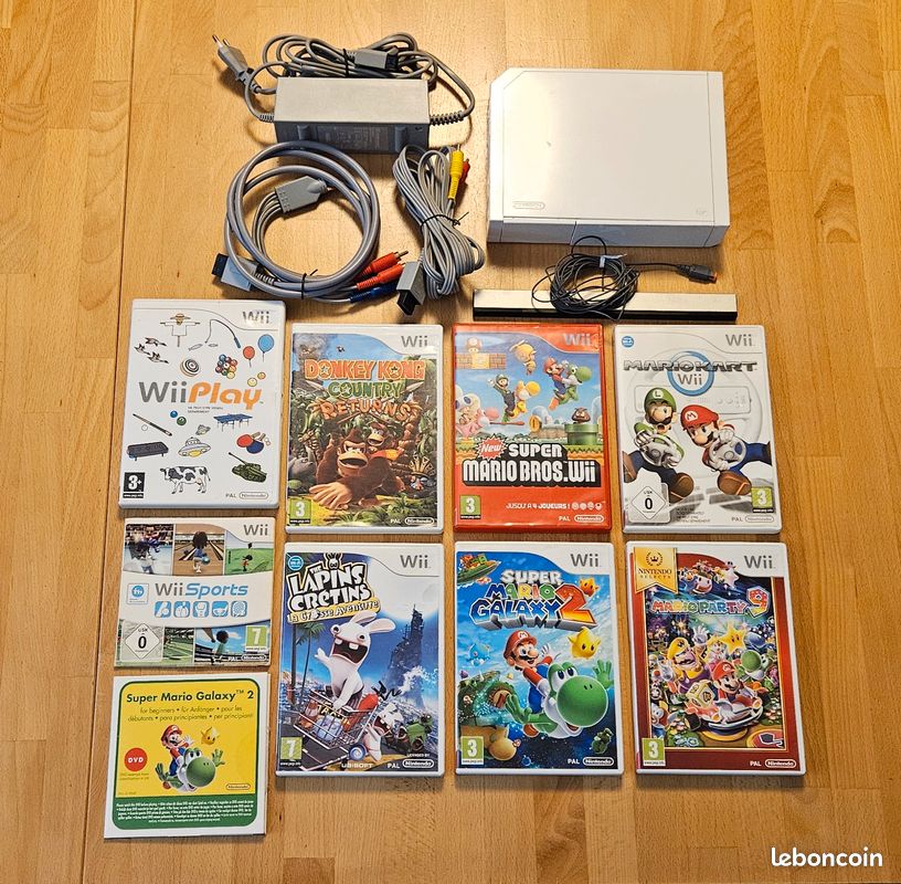 Vends console Nintendo Wii compatible Game Cube, accessoires et 9 jeux ...