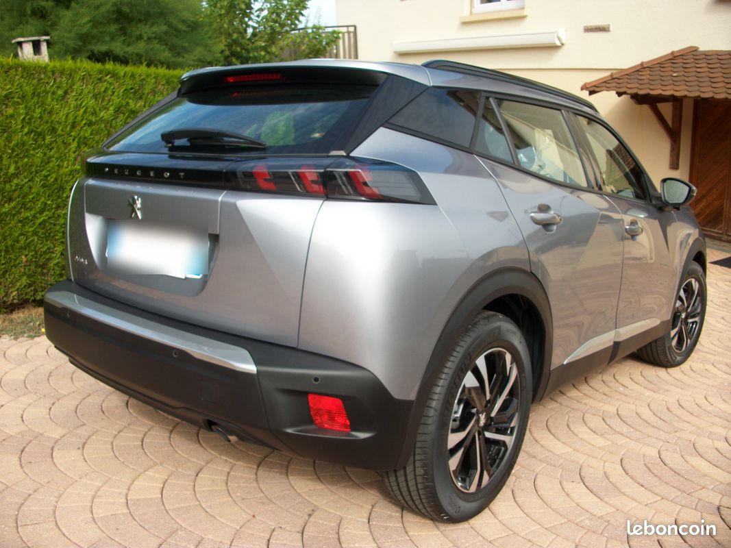 PEUGEOT 2008 STYLE,PURETECH,100Ch,S&S,BVM 6,GRIS ARTENSE - Voitures