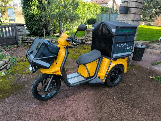 Scooter la poste d'occasion - Motos - leboncoin