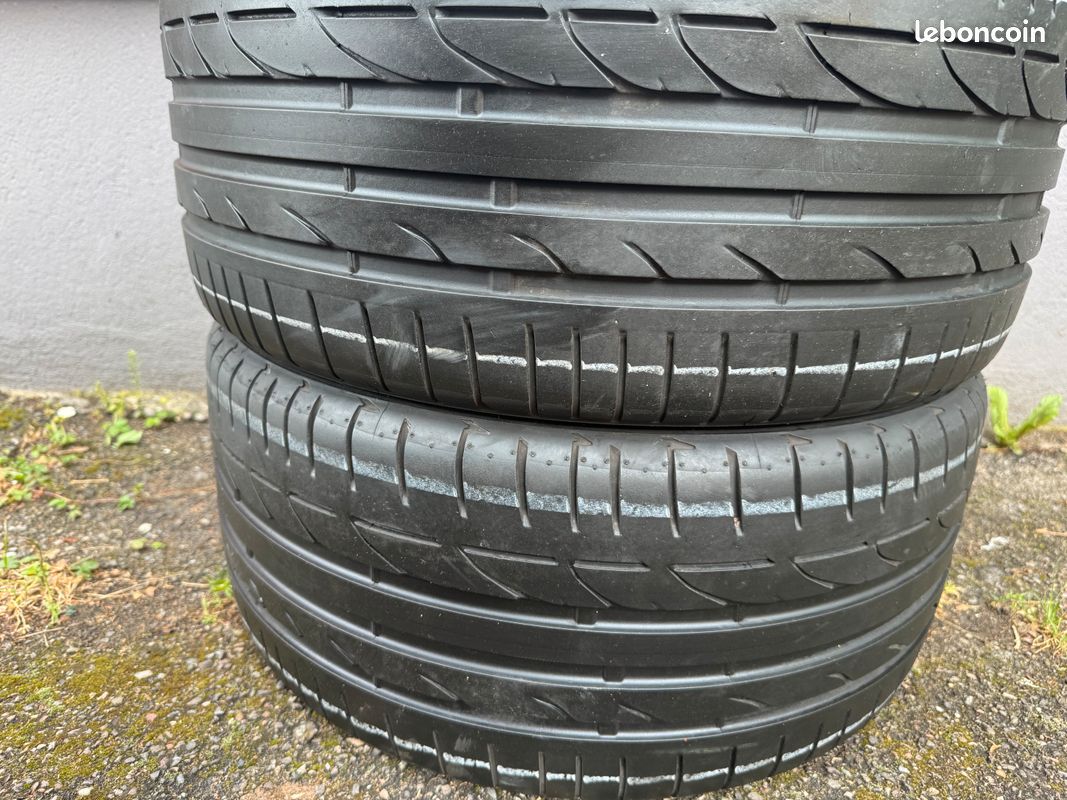 2 pneus BRIDGESTONE 245/35/18 Y RSC Run-Flat très bon étai - Équipement ...