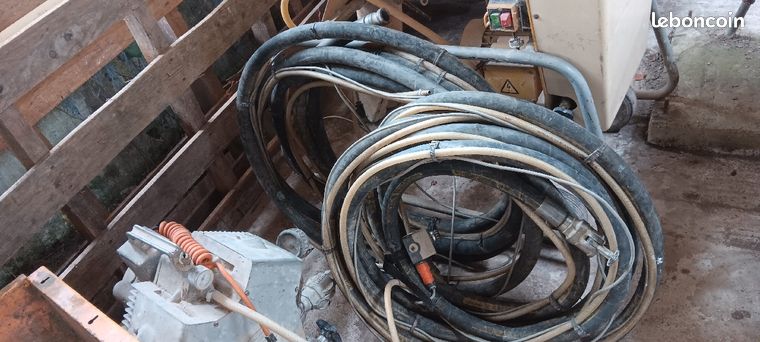 Machine à crépir d'occasion - BTP - Chantier gros-oeuvre - leboncoin