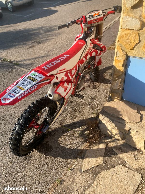 Crf 250 - Motos