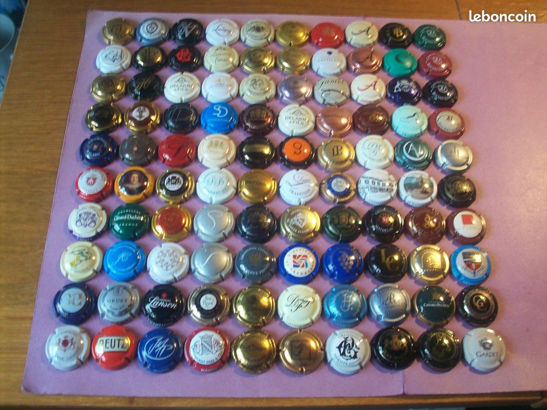 Lot C de 100 capsules Champagne toutes différentes - Collection