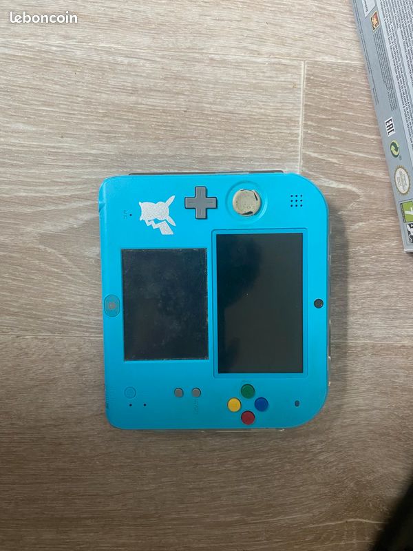 Nintendo 2DS Édition Pokémon Sun - Consoles