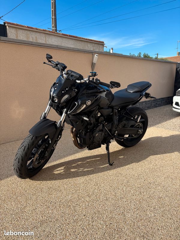 Yamaha MT-07 - A2 - Motos
