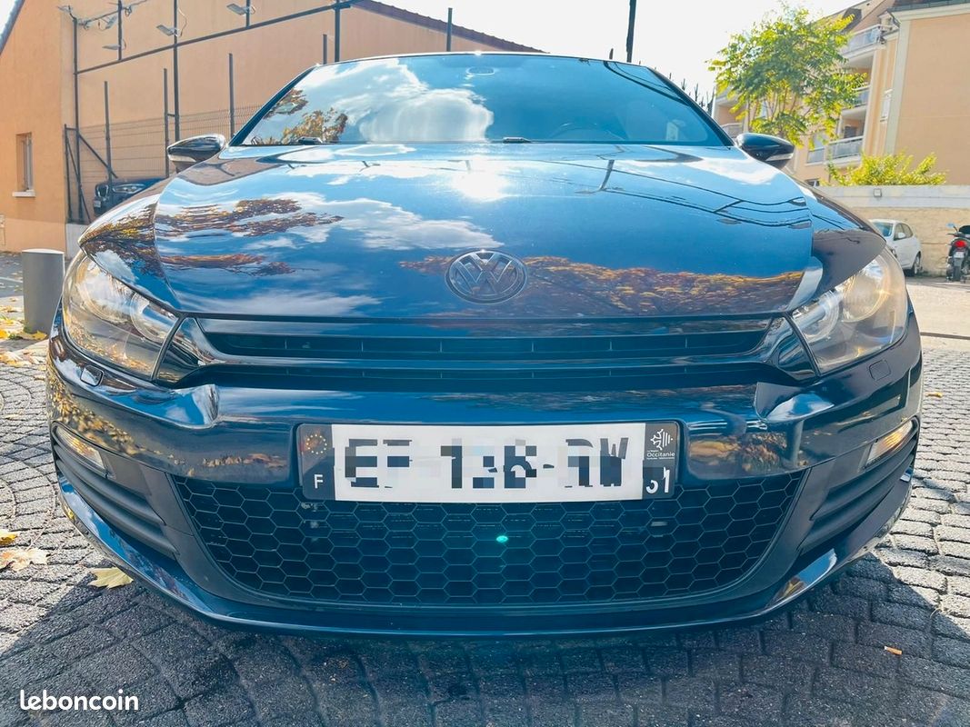 Volkswagen Scirocco Sport Line - 1.4 tsi 122CV BV6 - Keyless /Carplay ...