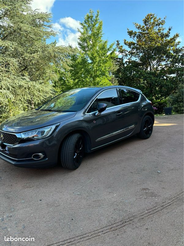 Ds4 performance Line, automatique, diesel, 180 ch - Voitures