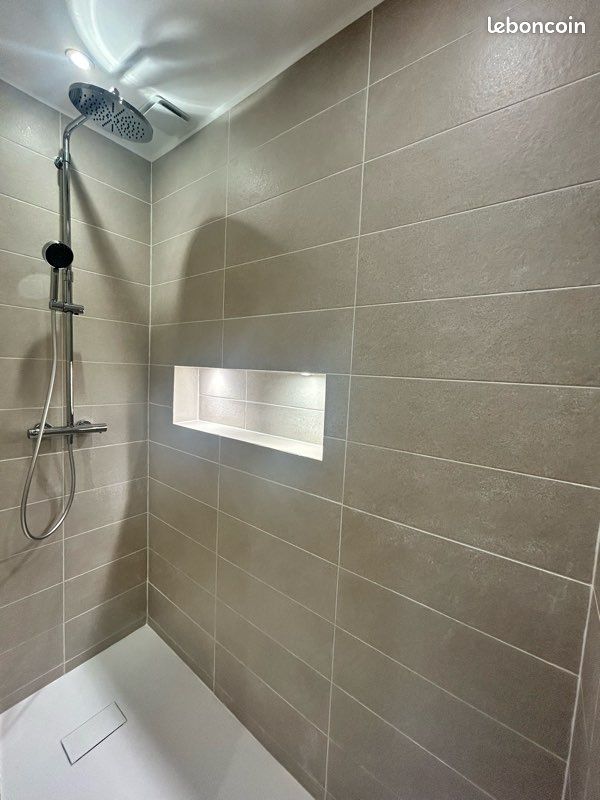 T2 meublé 42 m2 - Locations