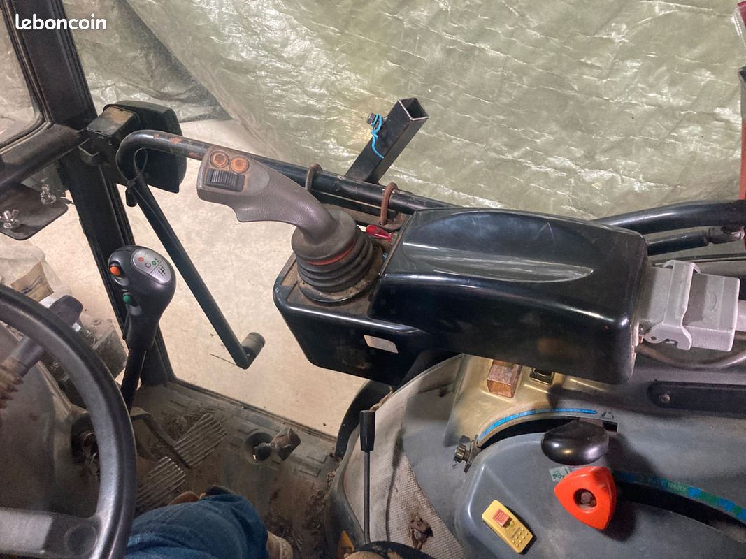 Mc Cormick F95 - Tracteurs