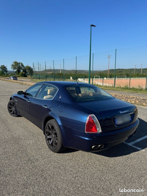Maserati quattroporte 4.2l 400 chevaux - Voitures