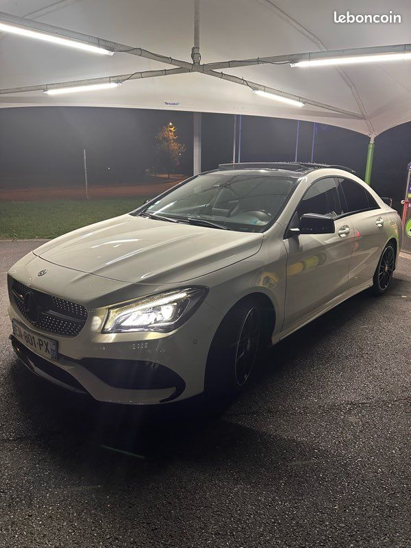 Mercedes CLA Pack AMG - Voitures