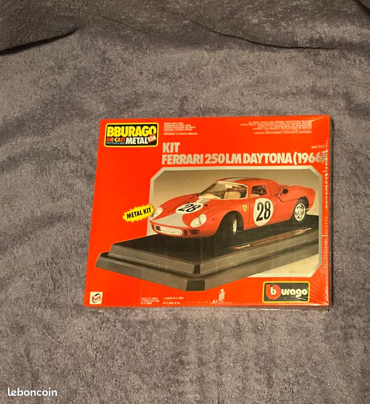Bburago metal kit Ferrari 250 LM Daytona neuf - Modélisme