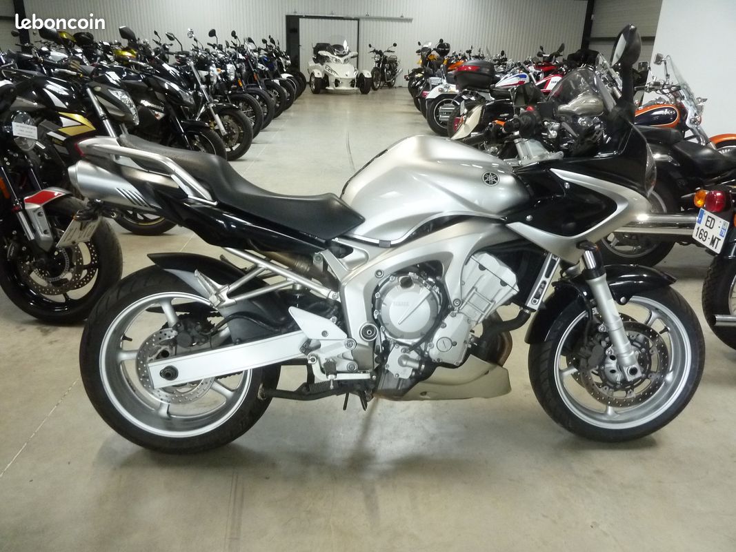 600 FZ6-S Fazer 27904km Mod 2004 - Motos