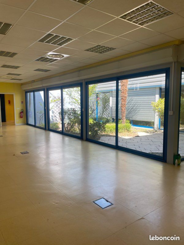 Local bureaux 330m2 - Bureaux & Commerces