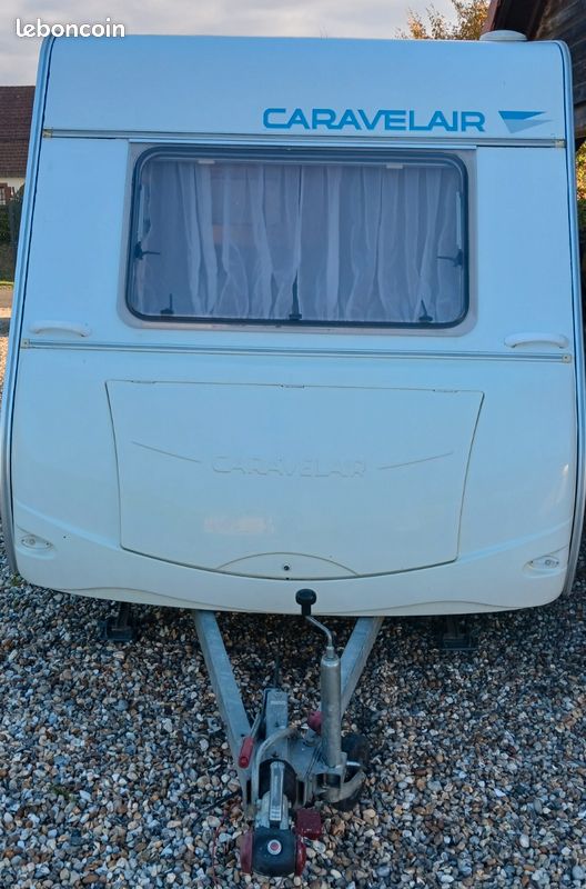 Fiche Technique Caravane Caravelair Antares Luxe 400