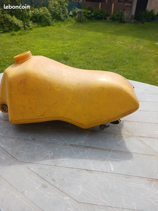 SUZUKI RM 125 82 reservoir d essence - Équipement moto