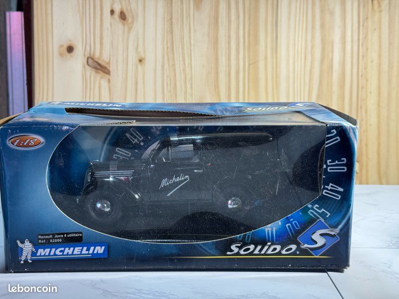 Solido Michelin Renault Juva 4 utilitaire réf 82006 - Collection