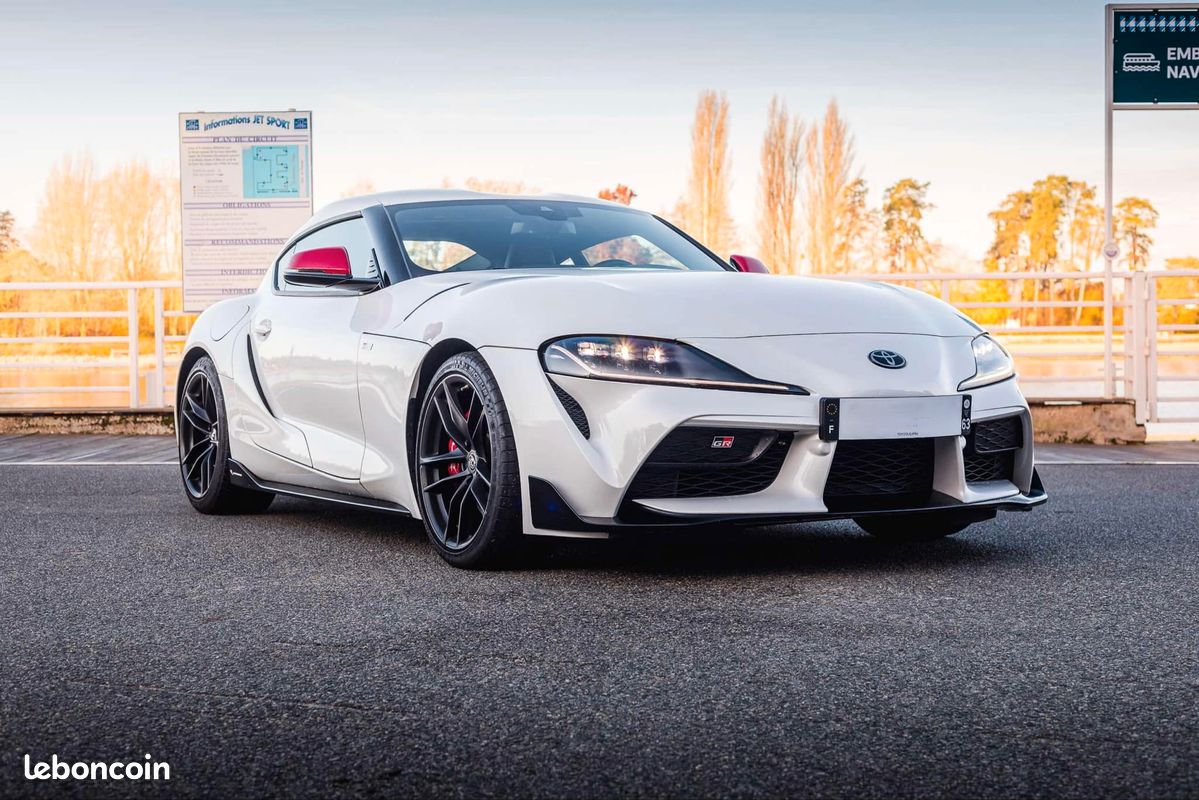 TOYOTA Supra GR MK5 Fuji Speedway 1/200 Entretien / Garantie - Voitures