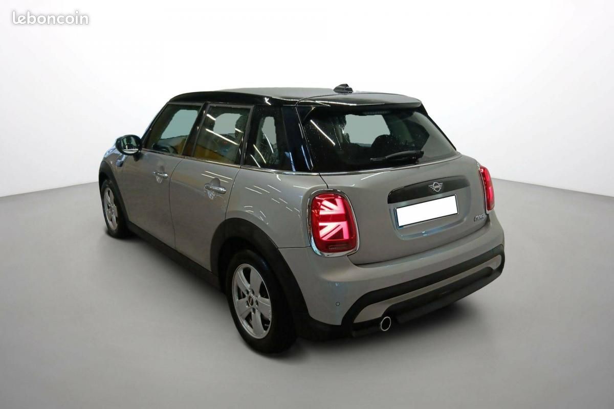 Mini 5 portes HATCH F55 LCI II Cooper 136 ch BVA7 Essential - Voitures