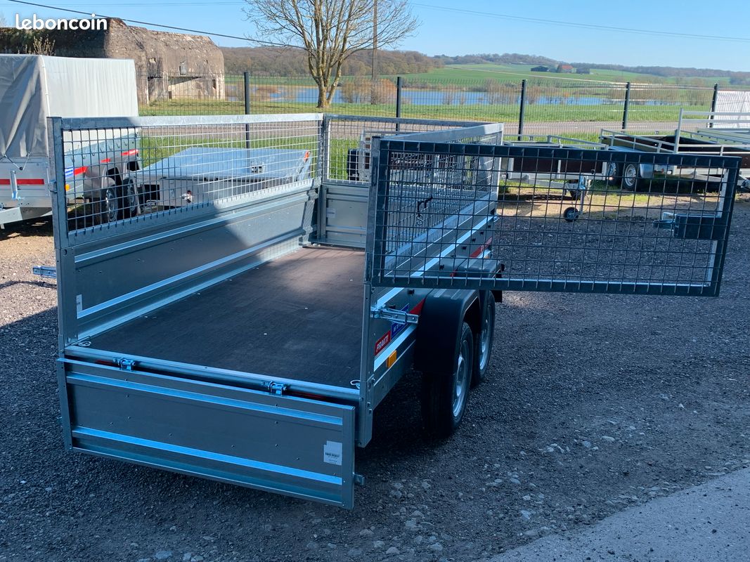 Remorque voiture / remorque double essieux grillagé / 264x126x90 cm ...