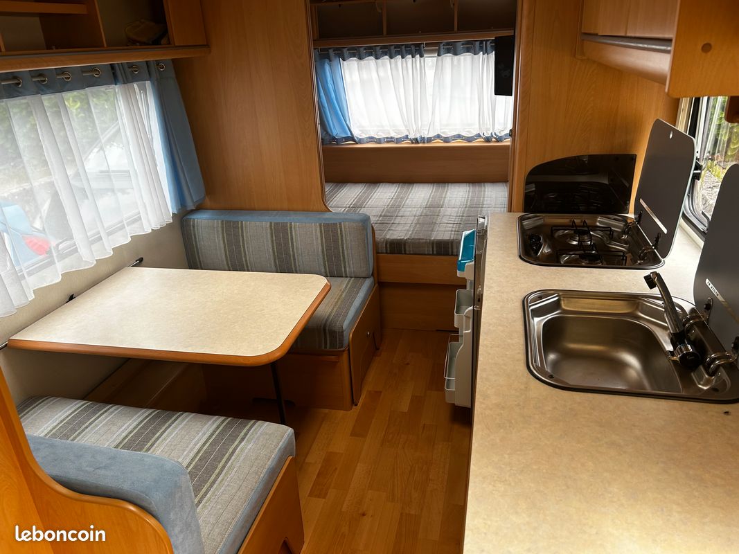 Vend caravane familiale adria 542pk - Caravaning