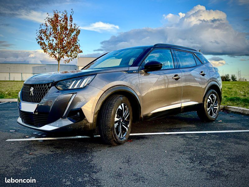 Peugeot 2008 GT - Voitures