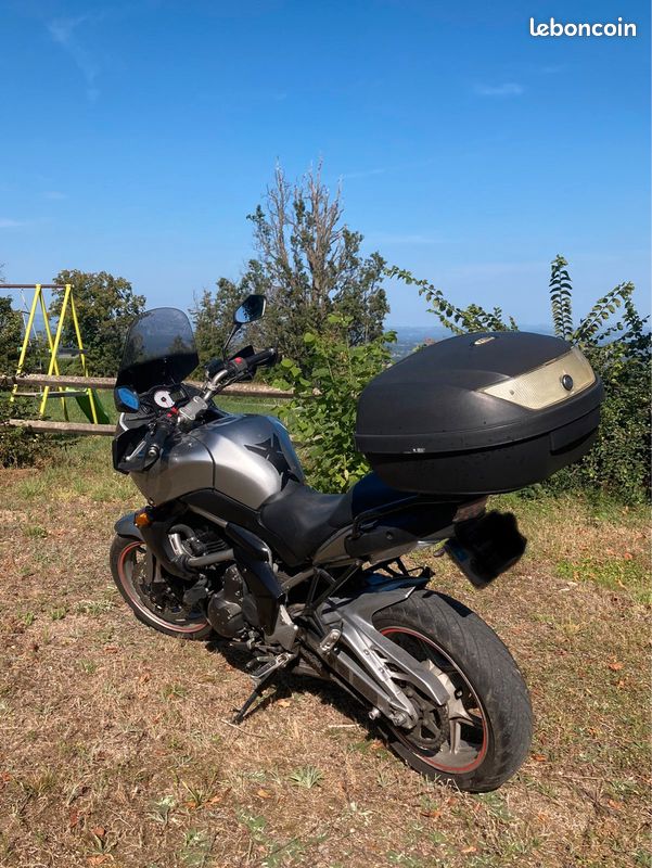 Kawasaki Versys 650 bridée A2 - Motos