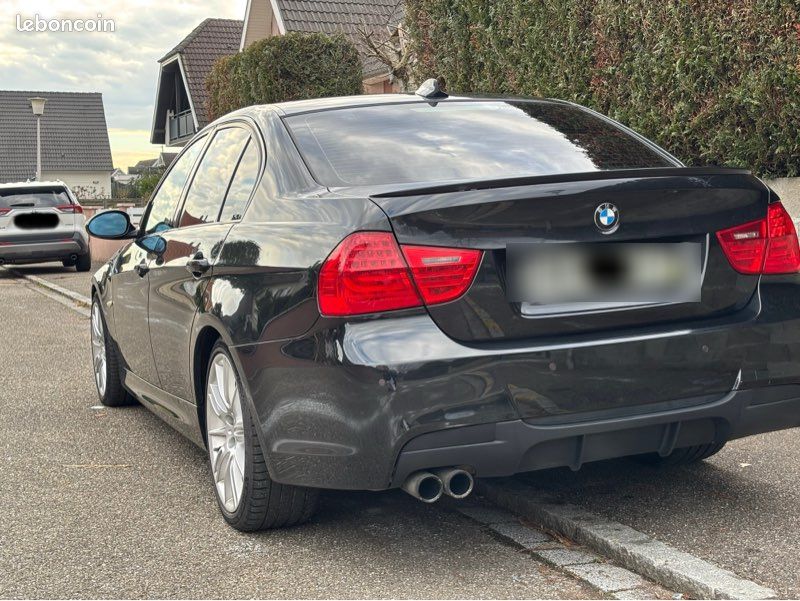 BMW E90 325d Sport design - Voitures