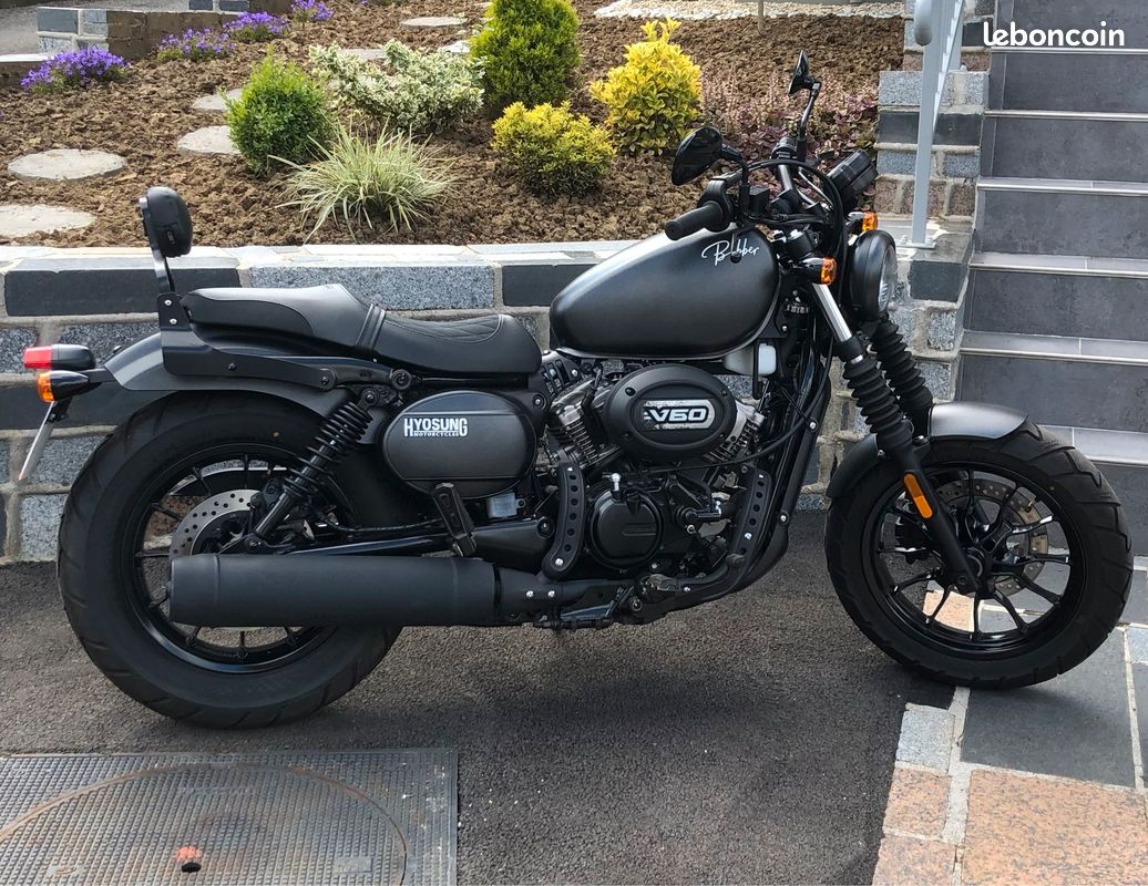 Hyosung bobber - Motos