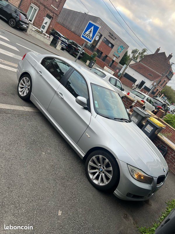 Bmw 318d e90 LCI - Voitures