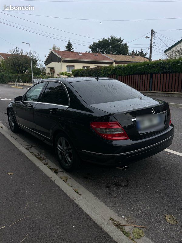 MERCEDES C220 (w204) Avangarde - Voitures