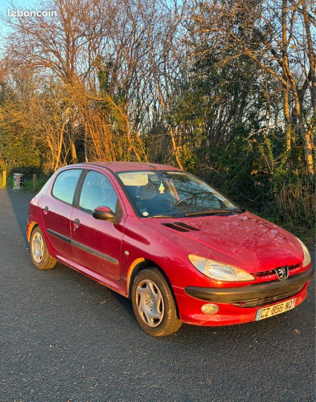 Peugeot 206 - Voitures