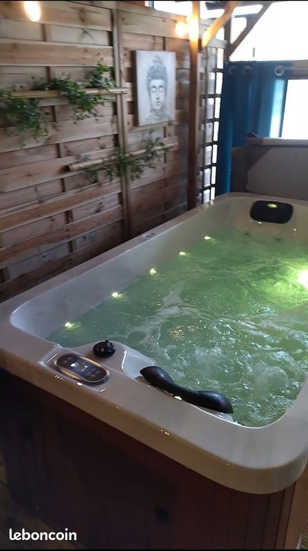 Studio avec Jacuzzi 2 personnes privatif - Locations saisonnières