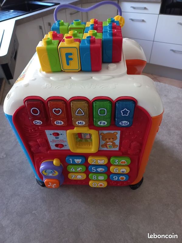 Maxi cube pour enfants multi-activités - Jeux & Jouets