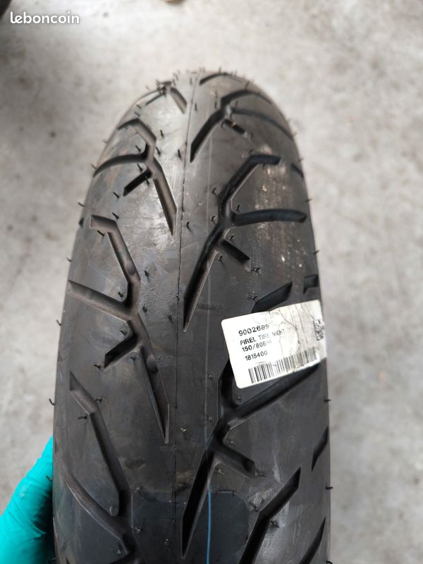 Pneu Moto Pirelli Night Dragon AVANT 150/80 B16 71H NEUF - Équipement moto